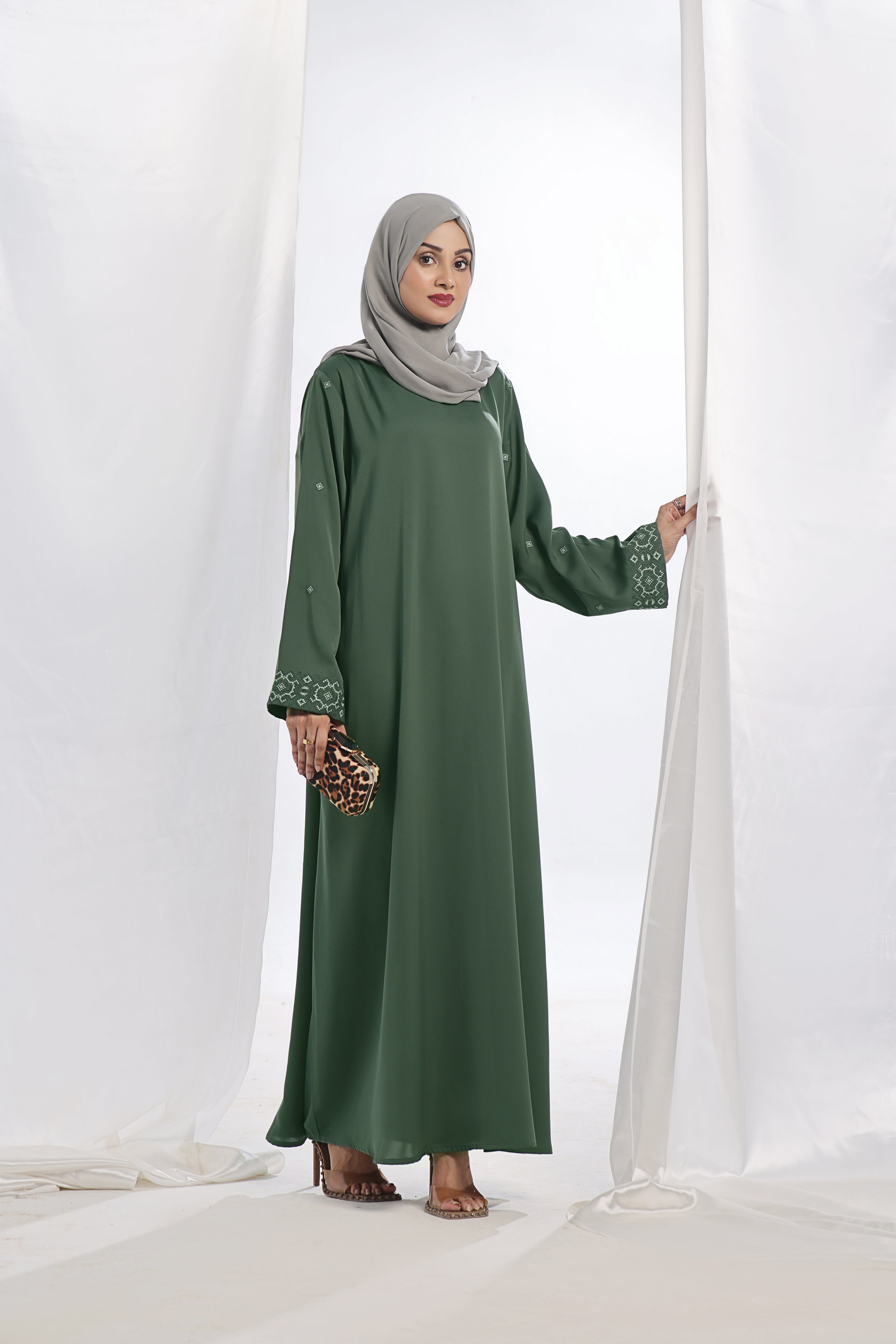 HL79 – Hijab Living